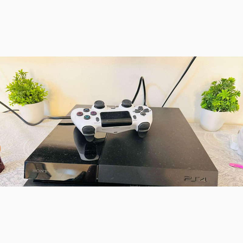 Sale of diplomat Used PS4 9.0 512 Gb Fat With 10 used Central Business District Opor.ng